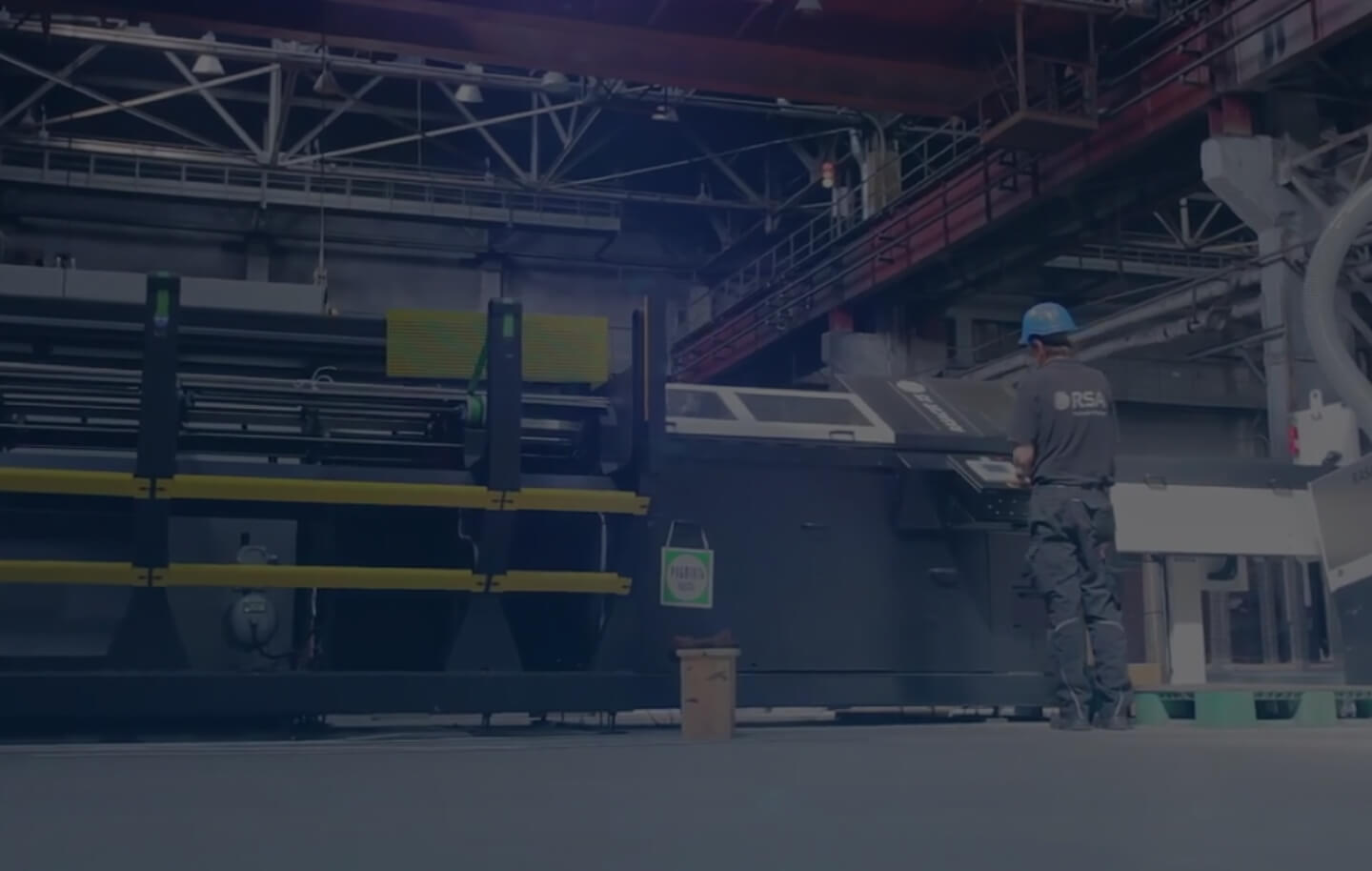 Centravis — is a leading supplier of seamless stainless tubes & pipes